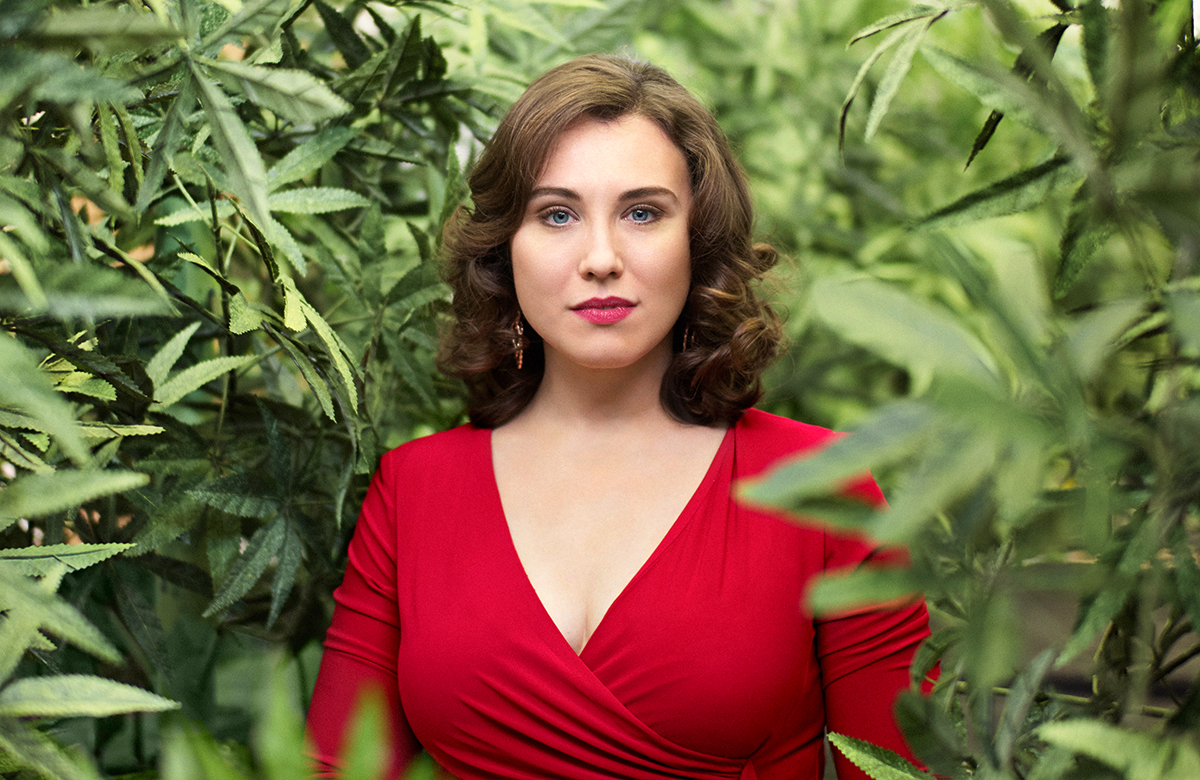 Interview: Jennifer O'Loughlin ¦ OPER!